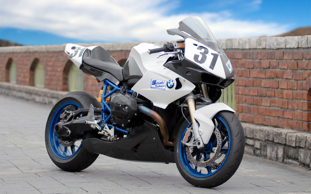 BMW HP2 - MagicalRacing